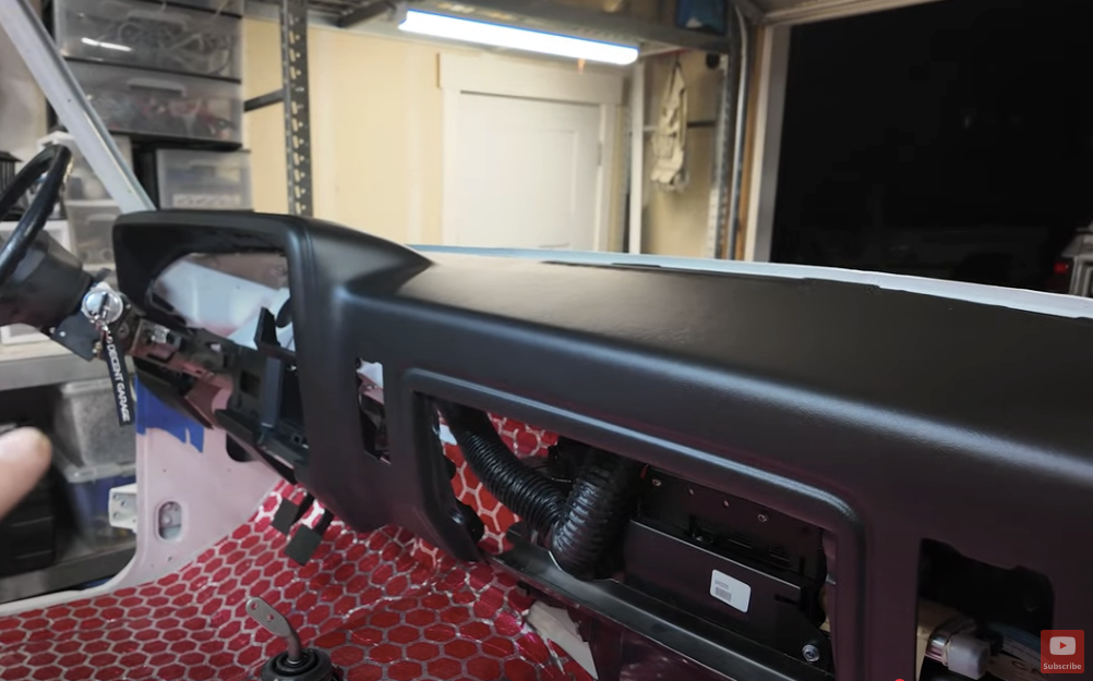 Just Dashes Restores a 1991 Dodge W250 Dash